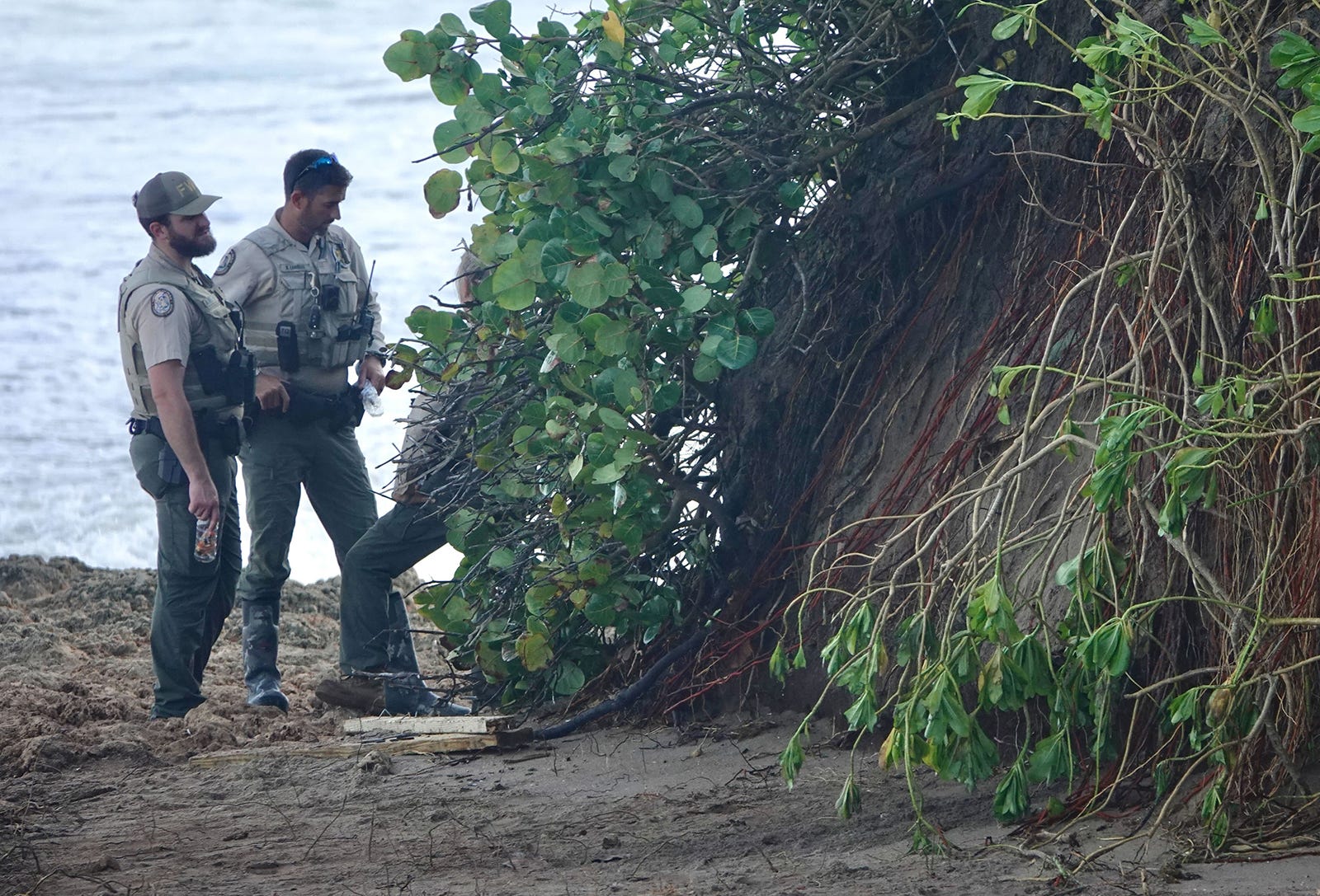 Hurricane Nicole Unearthed 6 Human Skulls From A Florida Beach And It